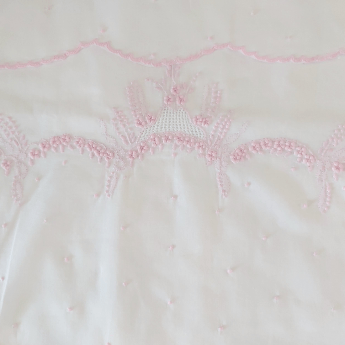 KIT MATERNIDADE BORDADO Á MÃO - ROSA E VERDE - 5 PEÇAS